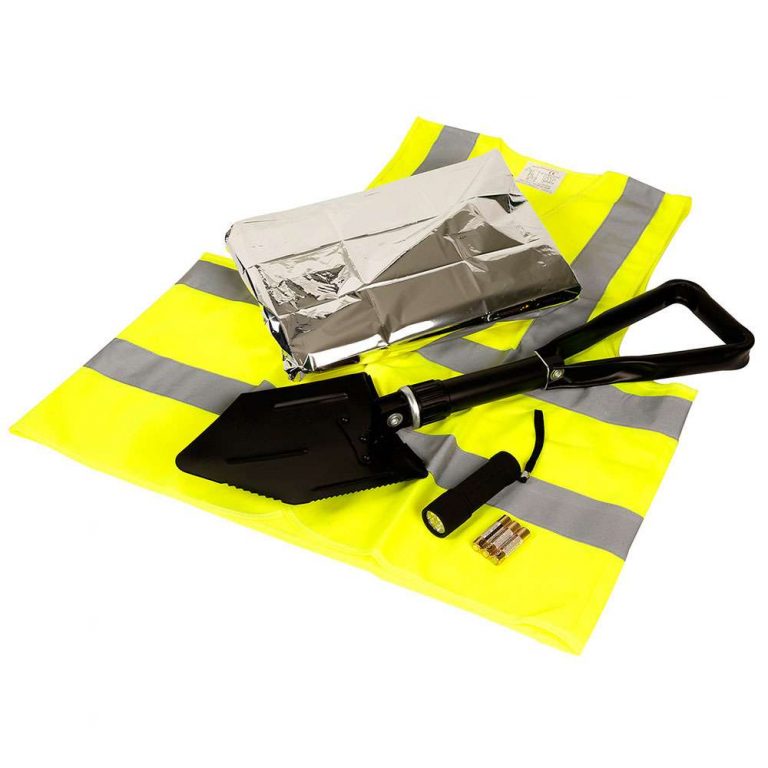 Driving Essentials﻿. Keep stuff in your car for emergencies as well